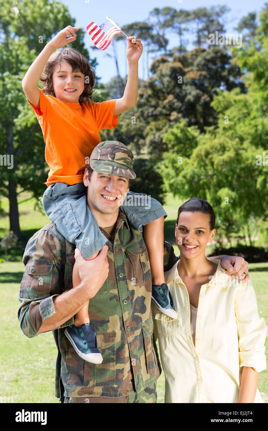 American soldier reunited with family Stock Photo - Alamy