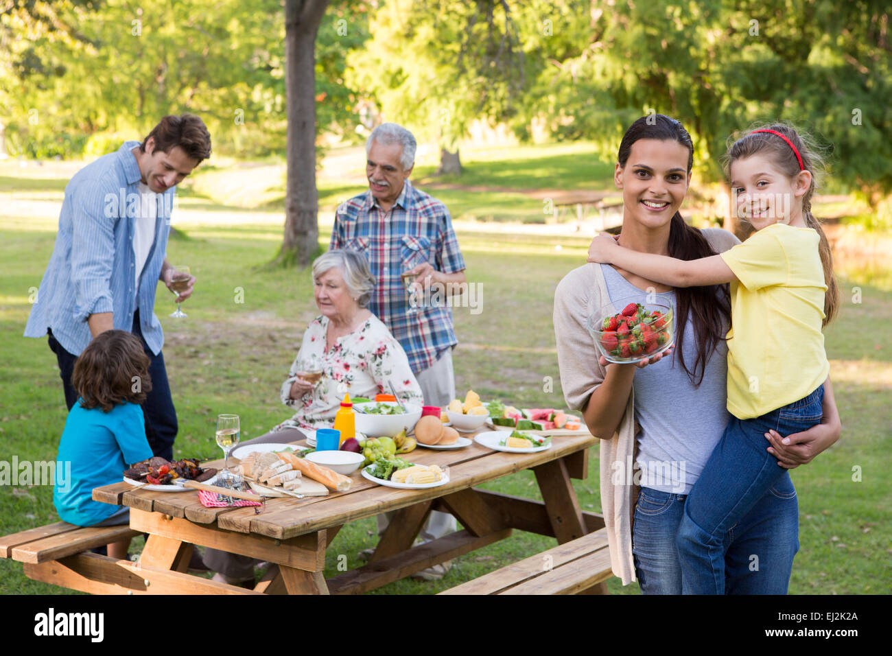 Boy outdoor lunch hi-res stock photography and images - Alamy