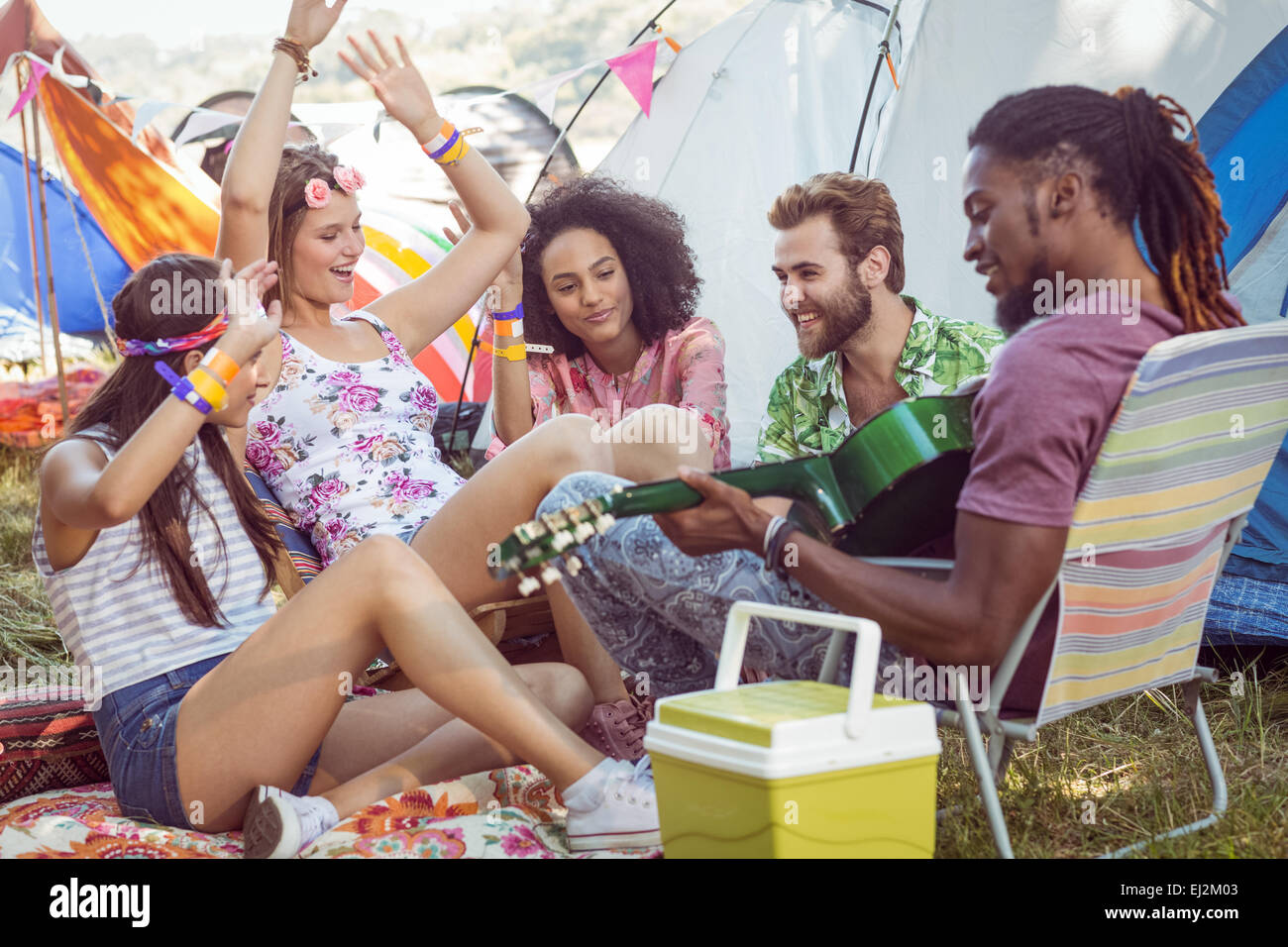 Campsite activities hi-res stock photography and images - Alamy