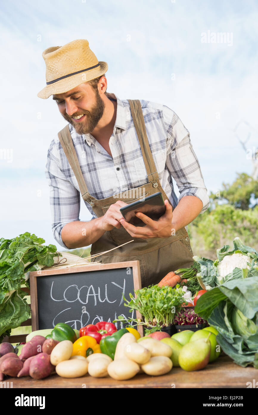 Farmer selling his organic produce Stock Photo - Alamy