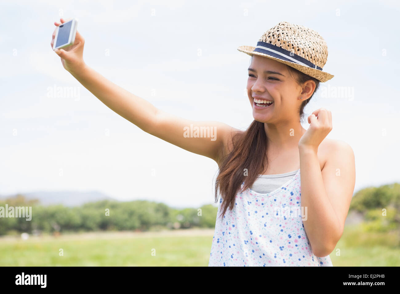 Pretty girl selfie hi-res stock photography and images - Alamy