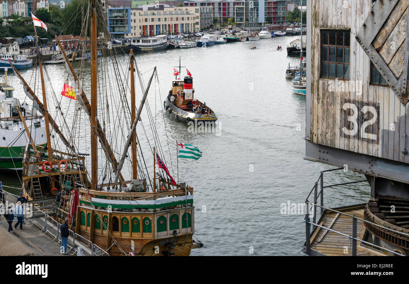 Activity on Bristol's Floating Harbour Stock Photo - Alamy