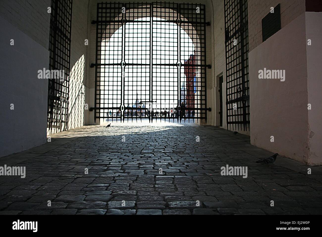 Narrow door hi-res stock photography and images - Alamy