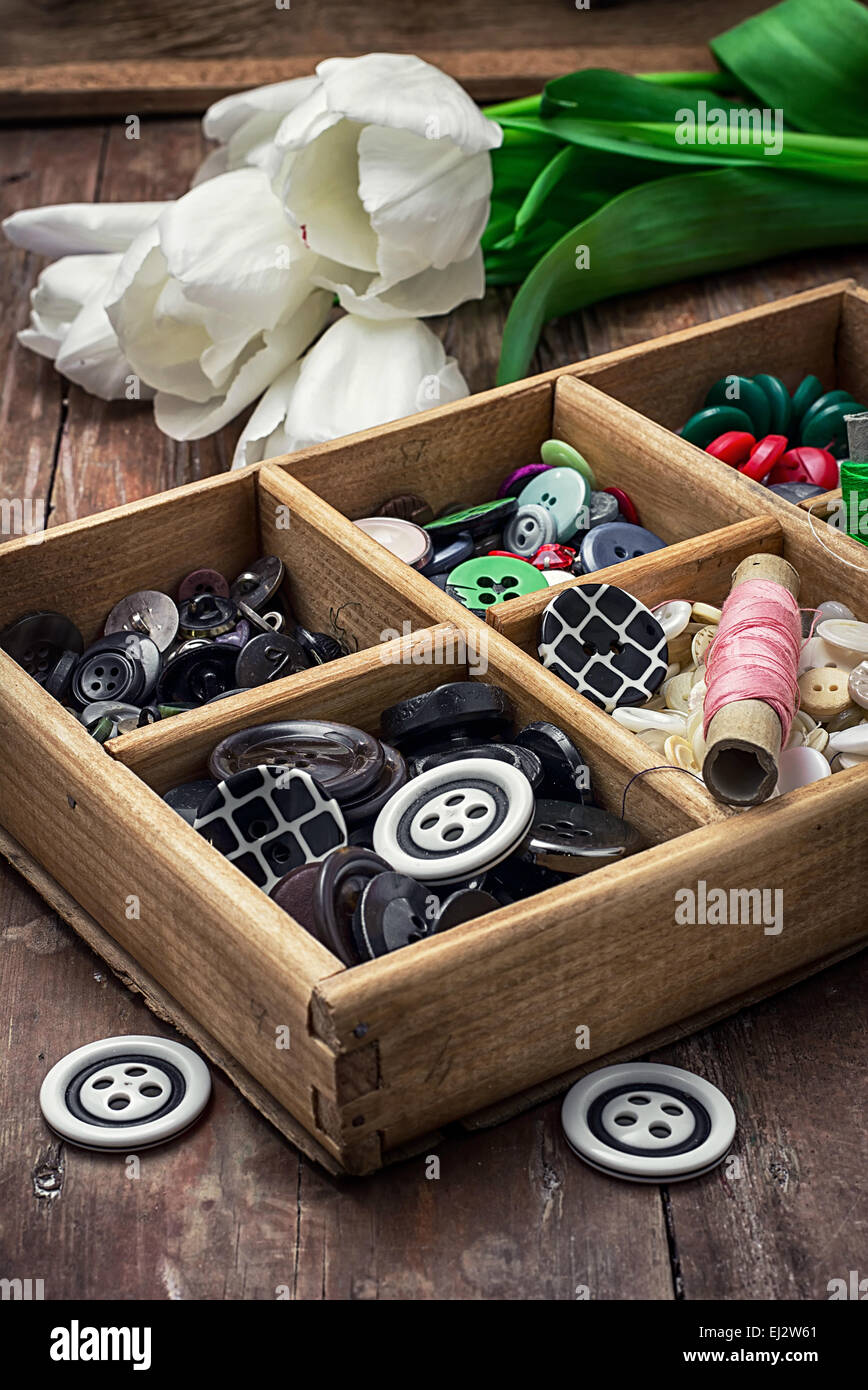 thread and buttons Stock Photo - Alamy