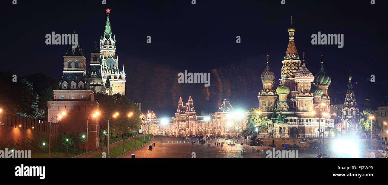 Night view of Moscow Kremlin Russian landscape Stock Photo - Alamy