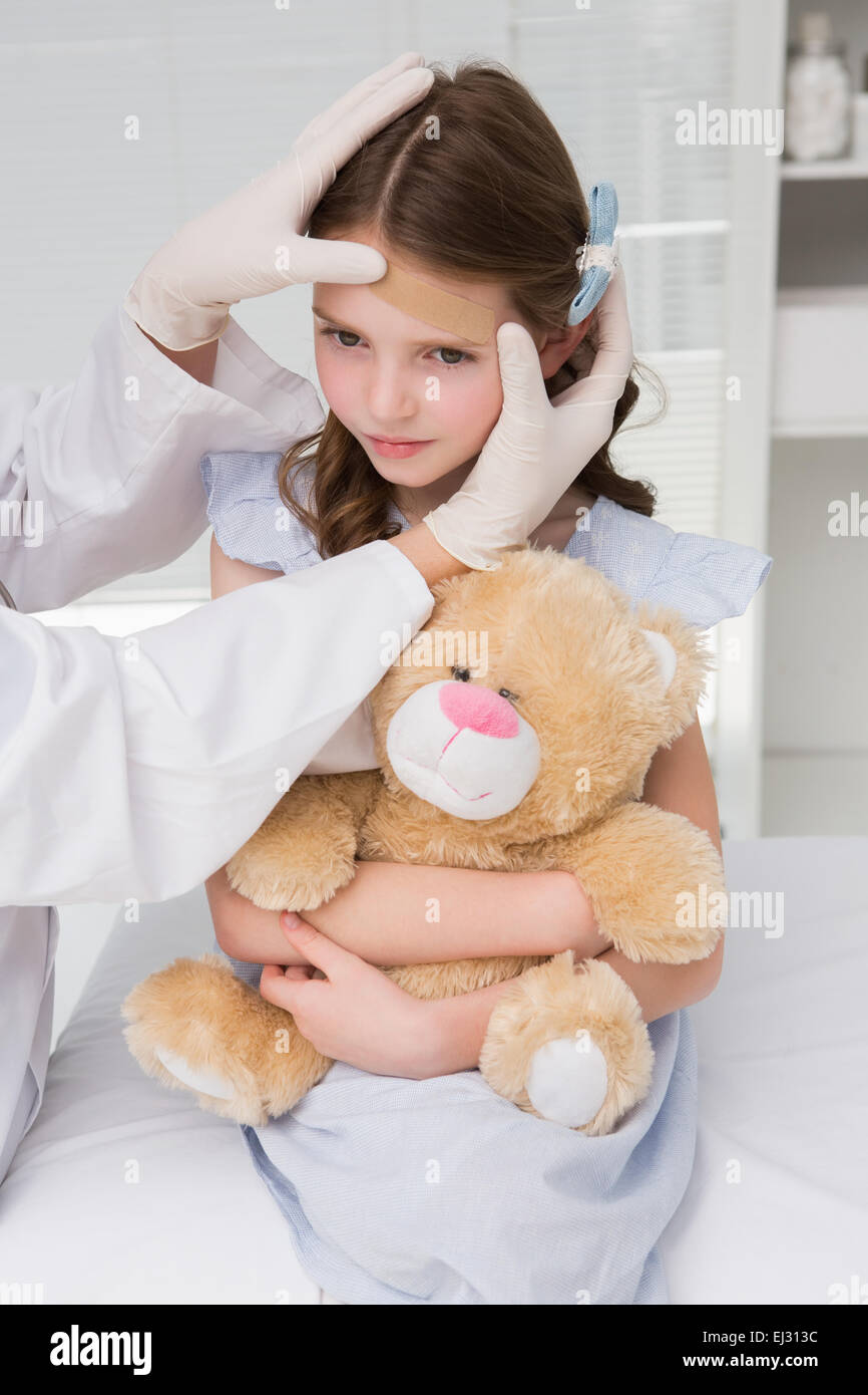 Girl plaster hi-res stock photography and images - Alamy