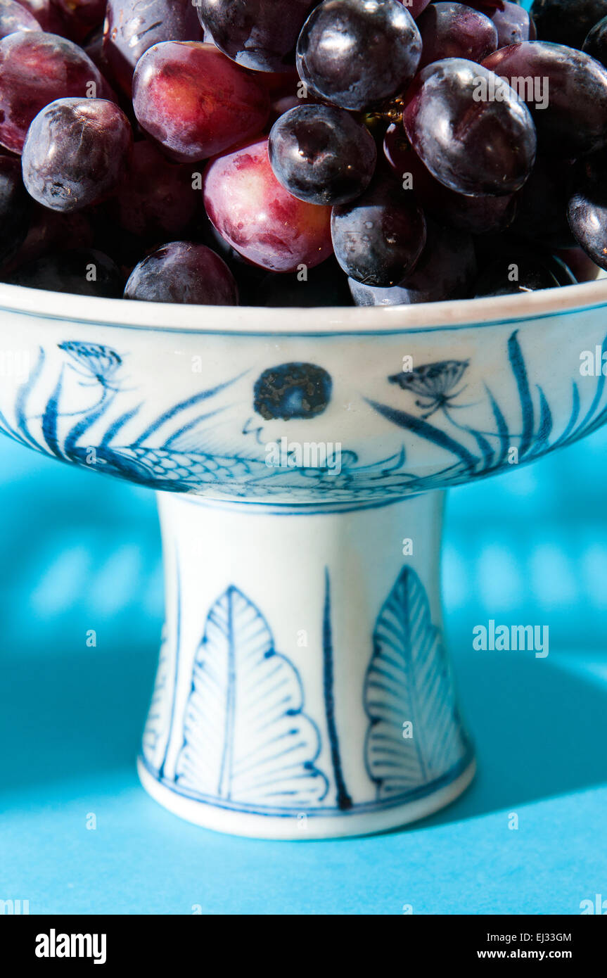 Chinese grapes hi-res stock photography and images - Alamy