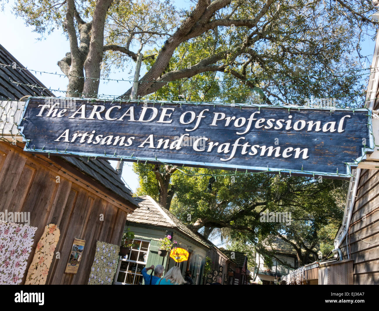 Historic tourism sign hi-res stock photography and images - Alamy