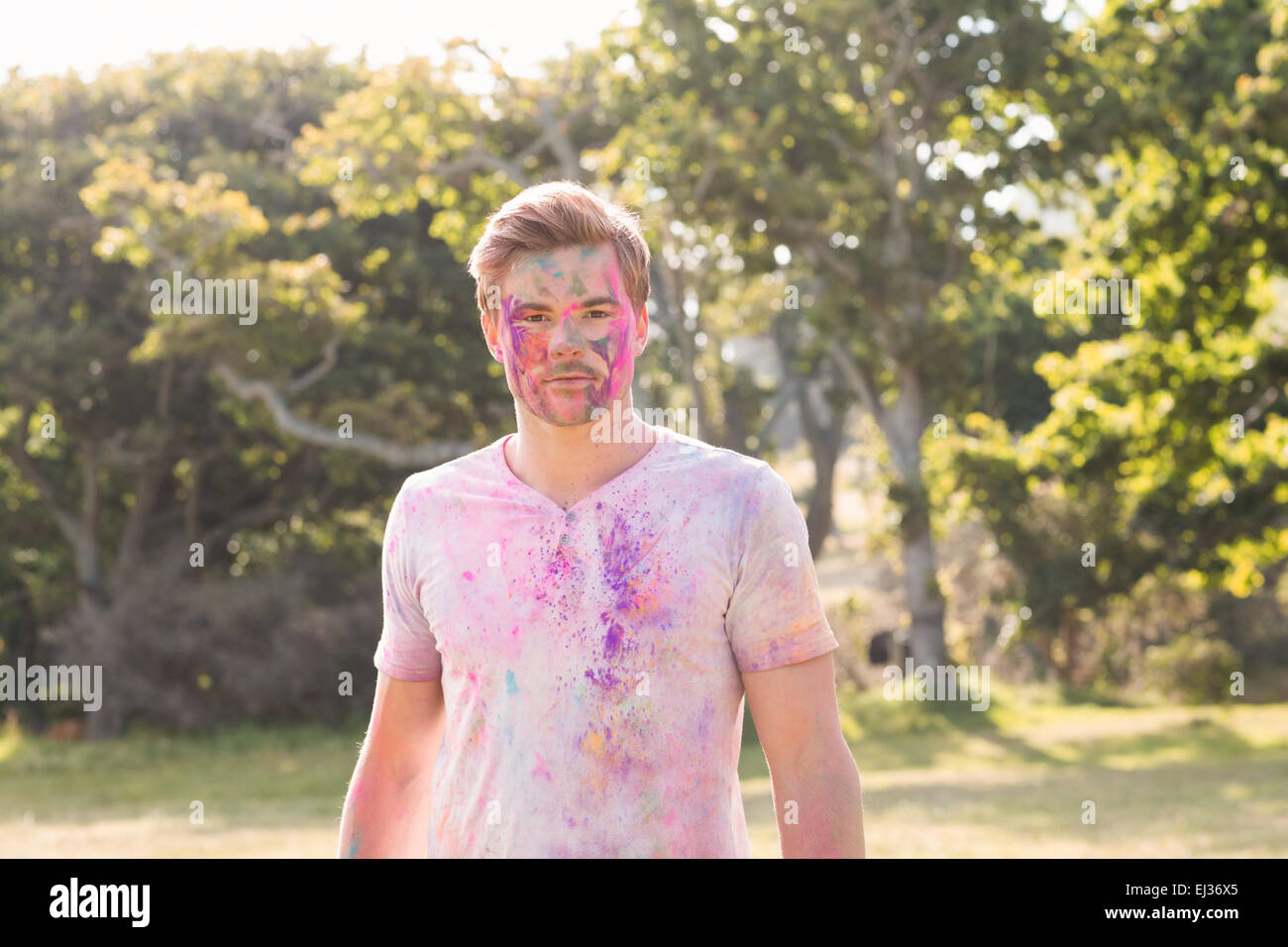 Man covered in powder hi-res stock photography and images - Alamy