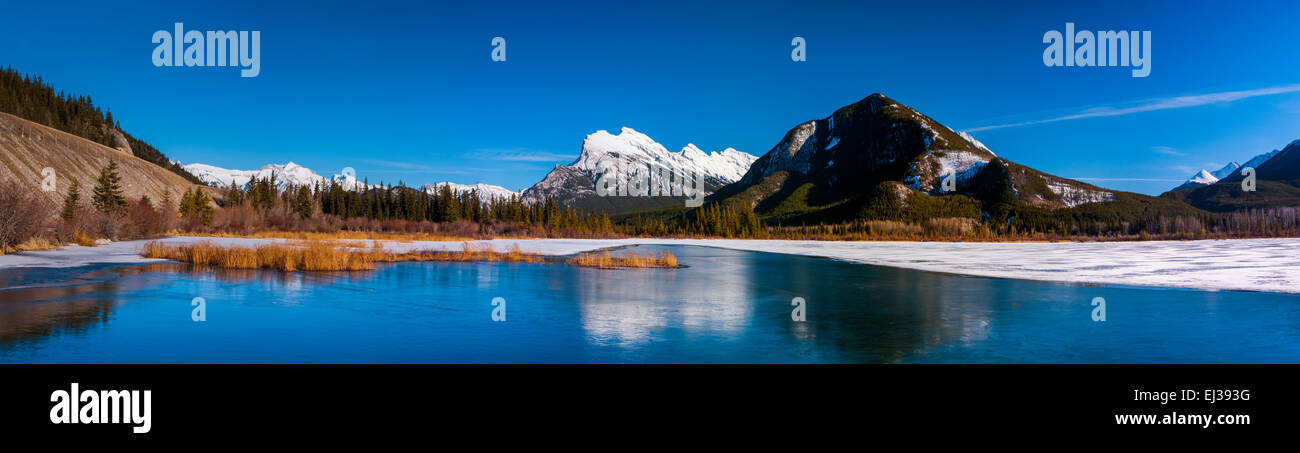 Mount Rundle and Vermilion Lakes in winter, Banff National Park Alberta ...