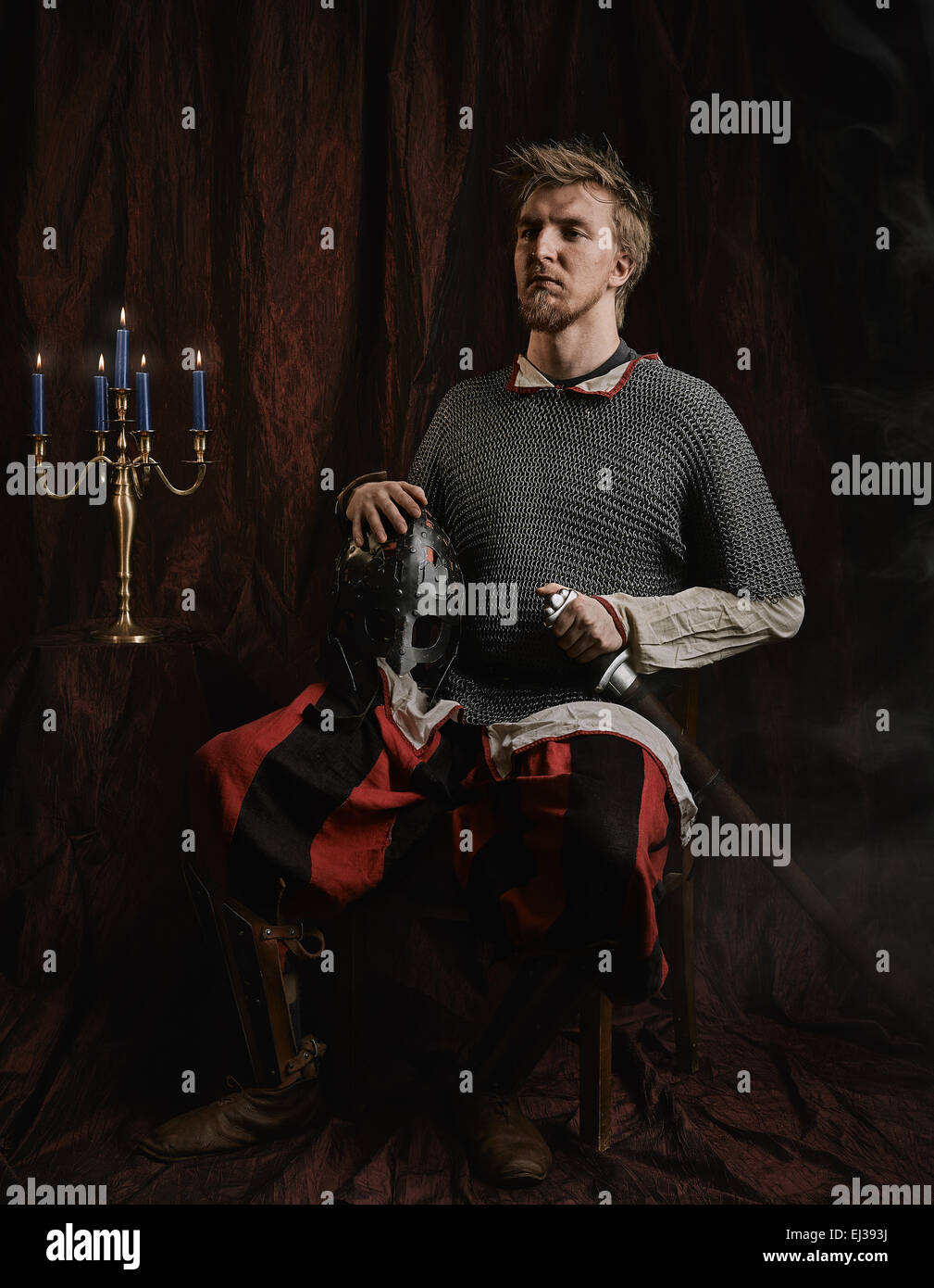 Medieval knight sword chainmail hi-res stock photography and images - Alamy