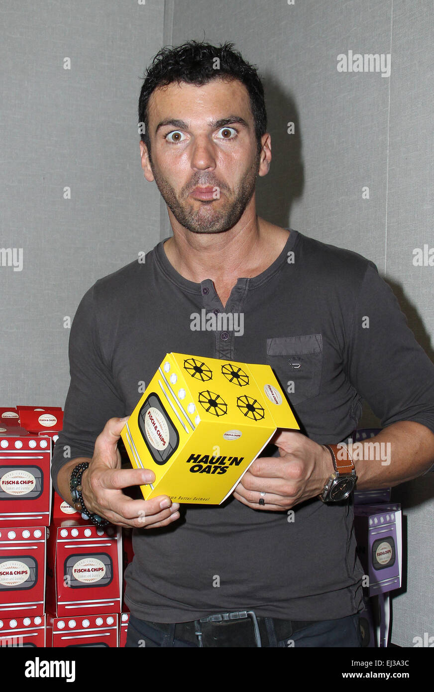 Dancing with the Stars' Season 19 Backstage Gifting Suite Featuring ...