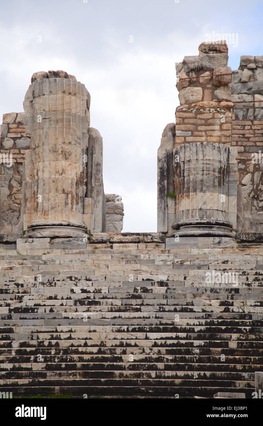Ruins of ancient Apollo temple in Didyma, Turkey Stock Photo - Alamy