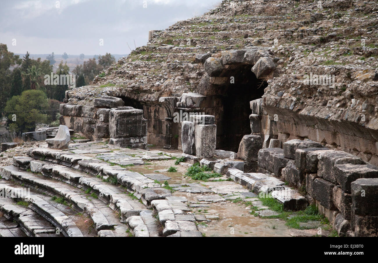 Ancient architecture stadium structure hi-res stock photography and ...