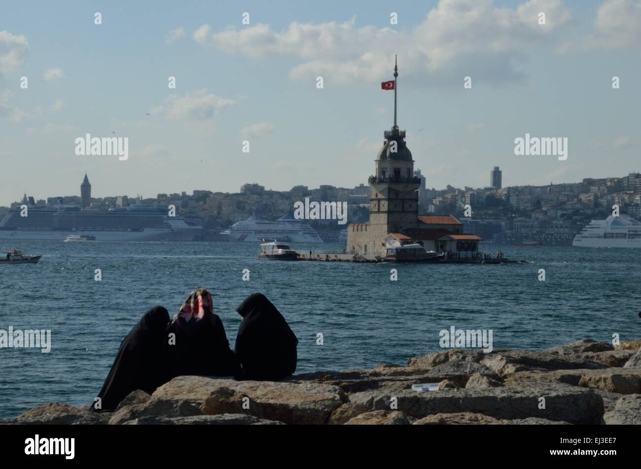 Burka beach hi-res stock photography and images - Alamy