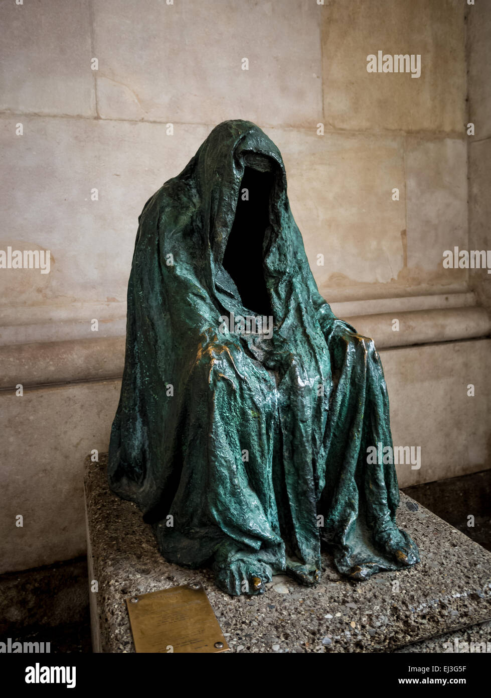 "Die Pieta" sculpture at Salzburg, Austria Stock Photo - Alamy