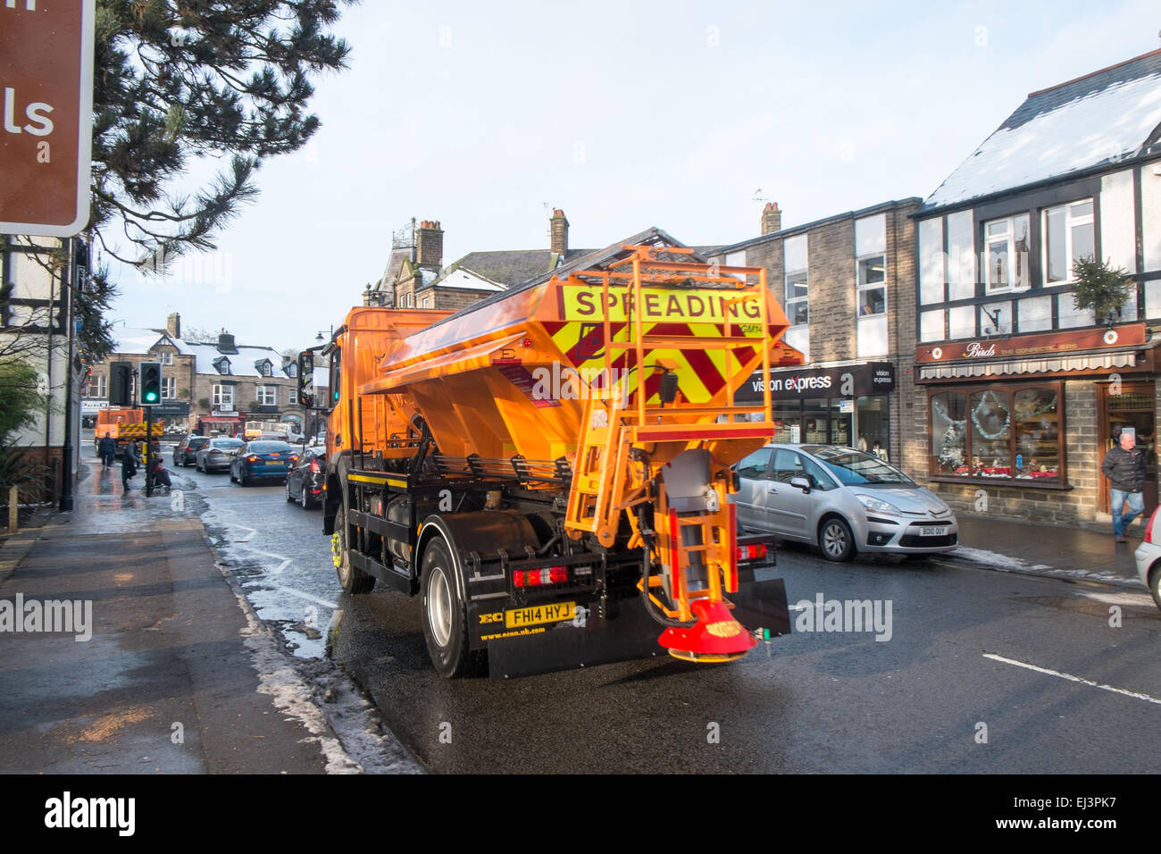Grit lorry hi-res stock photography and images - Alamy