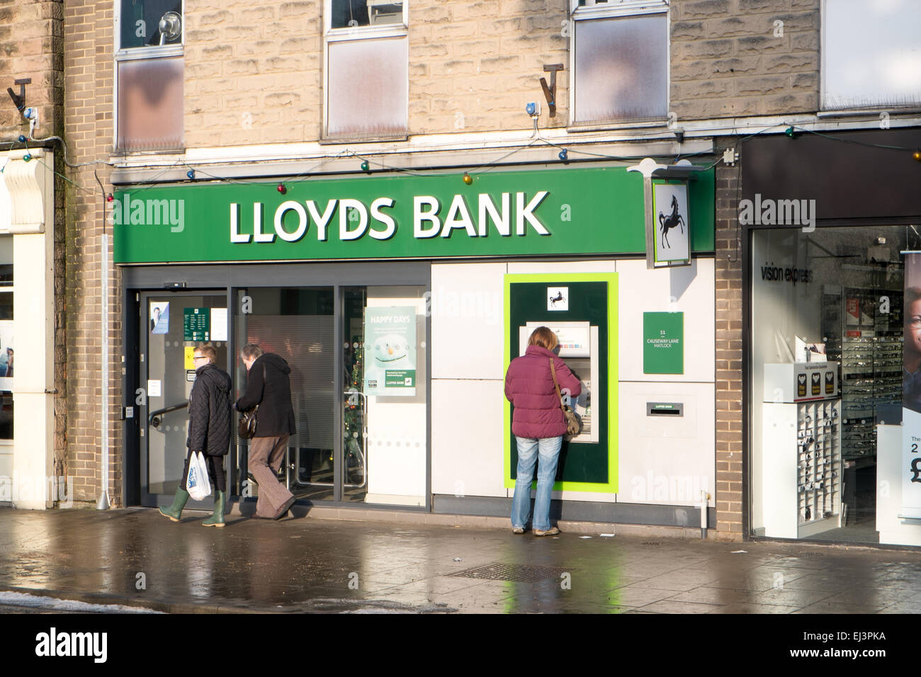 Lloyds bank atm hi-res stock photography and images - Alamy Lloyds bank atm hi-res stock photography and images - Alamy