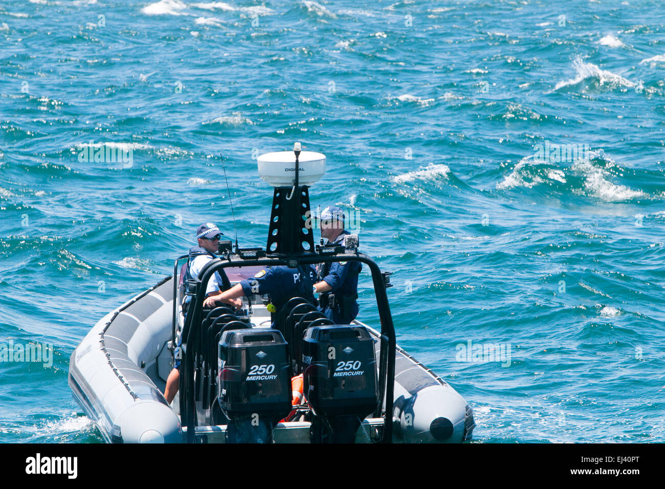 Nsw police patrol boat hi-res stock photography and images - Alamy