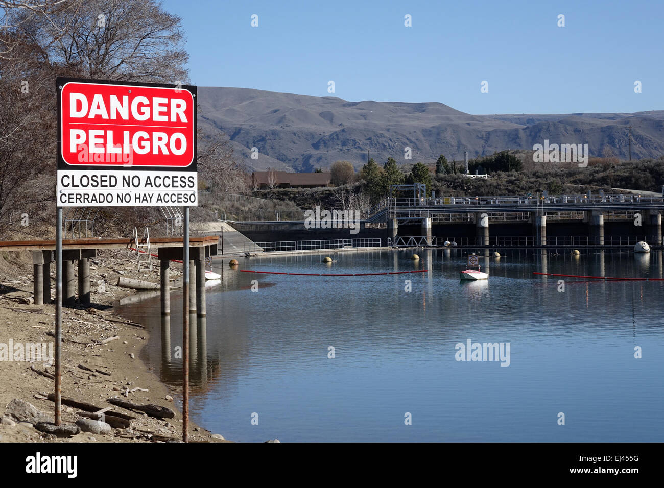 Area peligro hi-res stock photography and images - Alamy