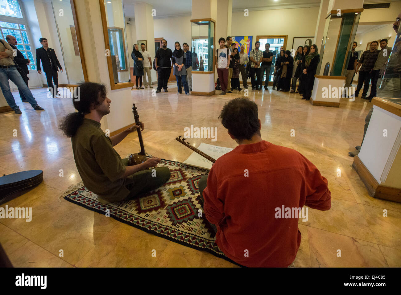 Musicians play traditional Iranian songs during 2nd Grand Festival of ...