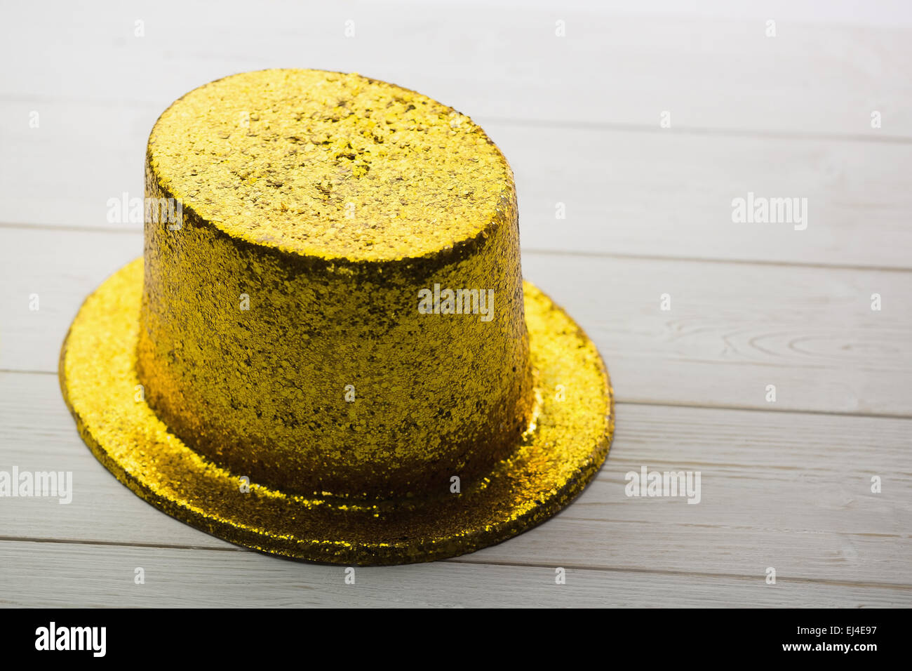 Gold party hat Stock Photo - Alamy