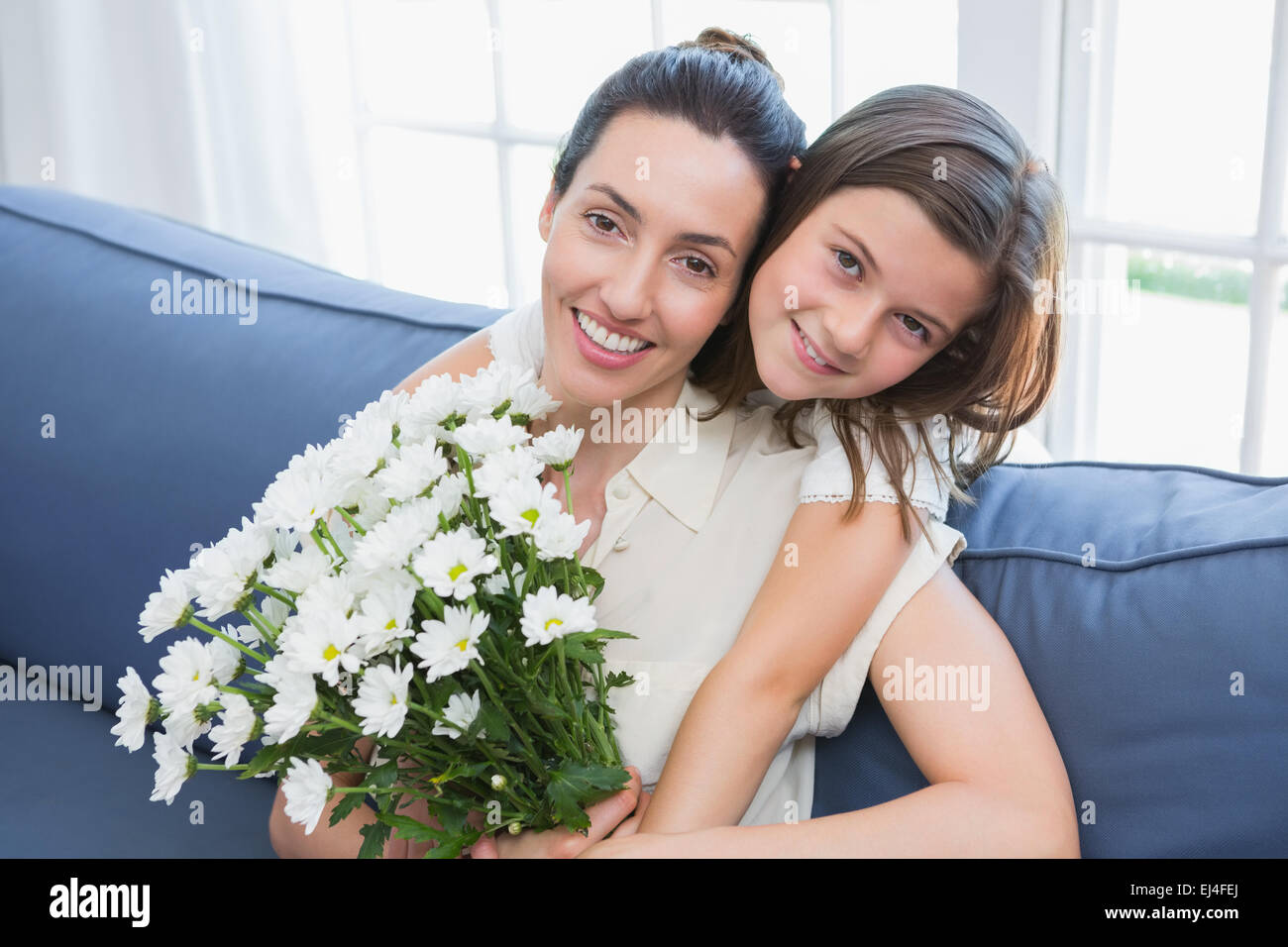 Smiling mother daughter mother's day hi-res stock photography and ...
