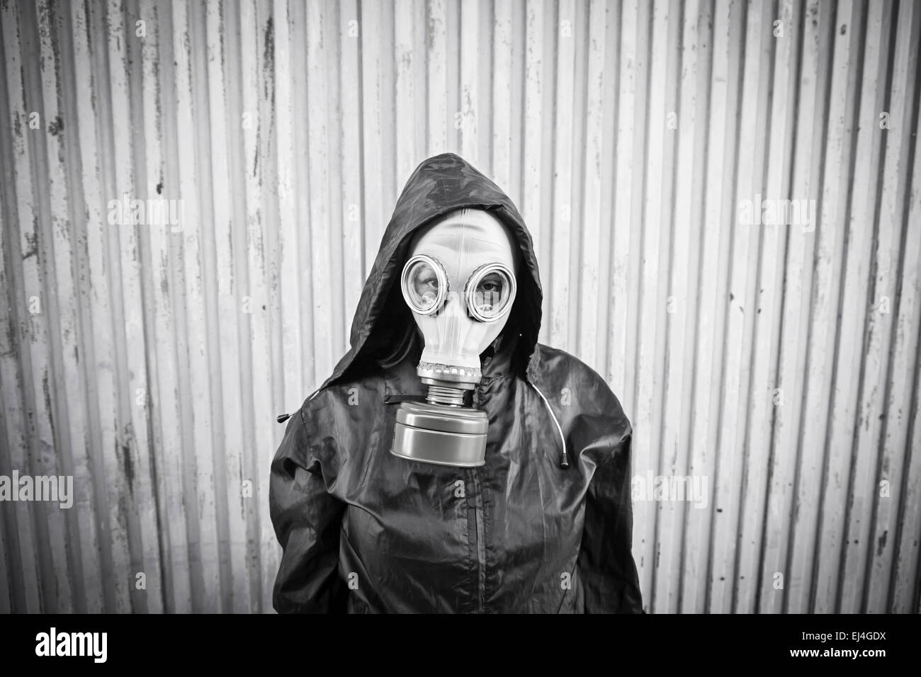 Woman gas mask fear hi-res stock photography and images - Alamy