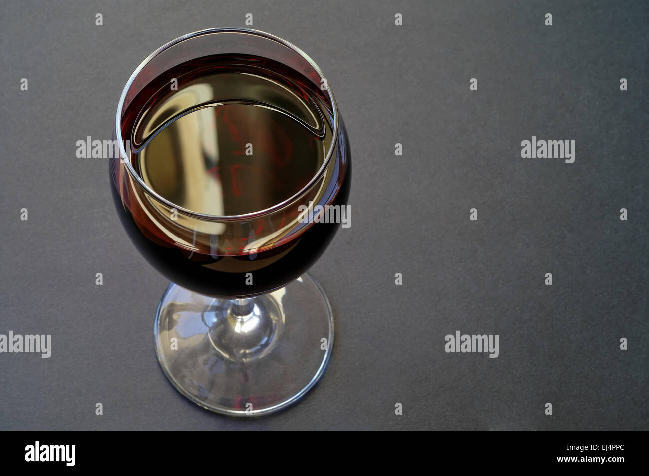 Glass of red wine Stock Photo - Alamy