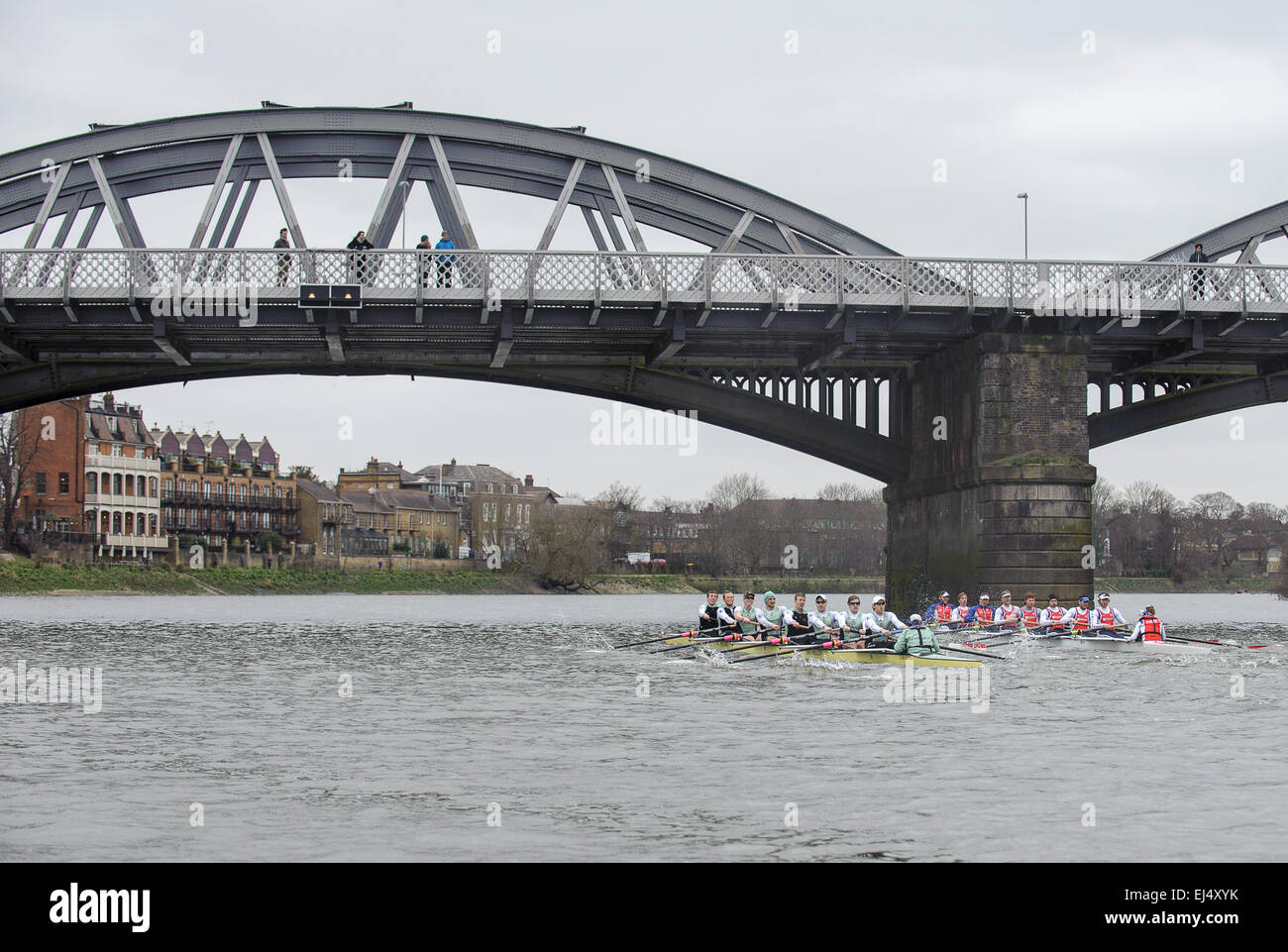 London, UK. 21st March, 2015. Cambridge University in action against ...