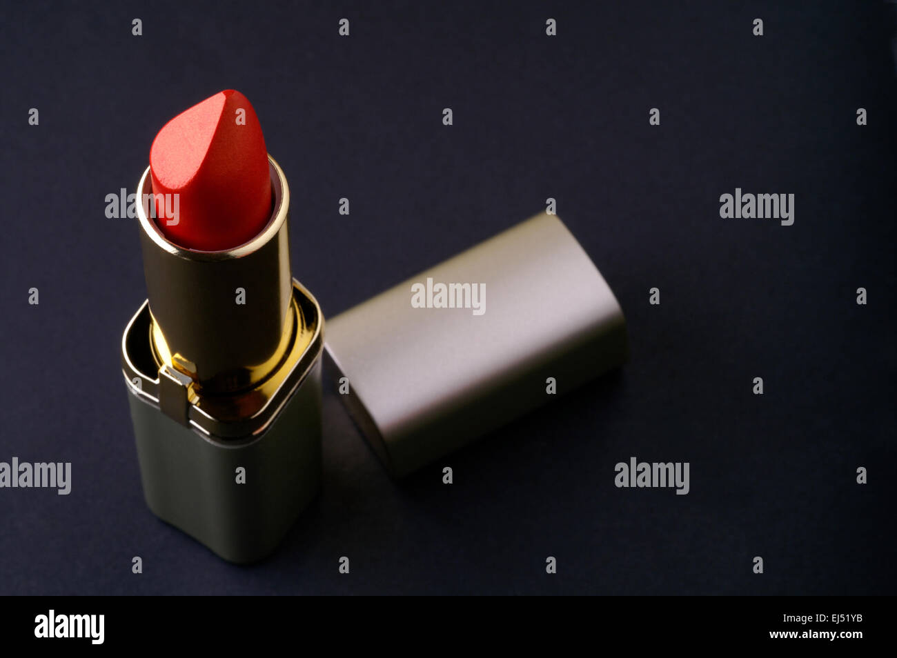 Black lipstick hi-res stock photography and images - Alamy