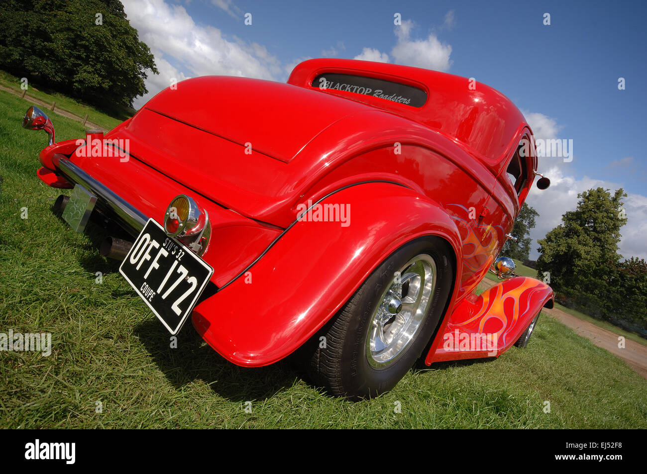 1932 Ford Model B Coupe hot rod Stock Photo - Alamy