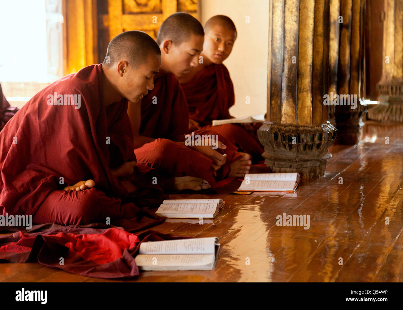 Monks studying, reading and meditating; Shweyanpyay Monastery in Naung ...