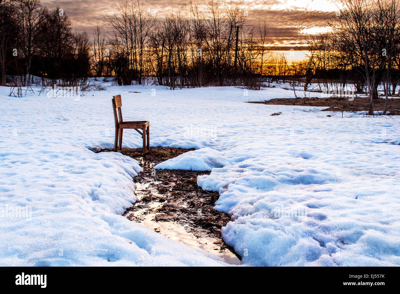 Chair snow hi-res stock photography and images - Alamy