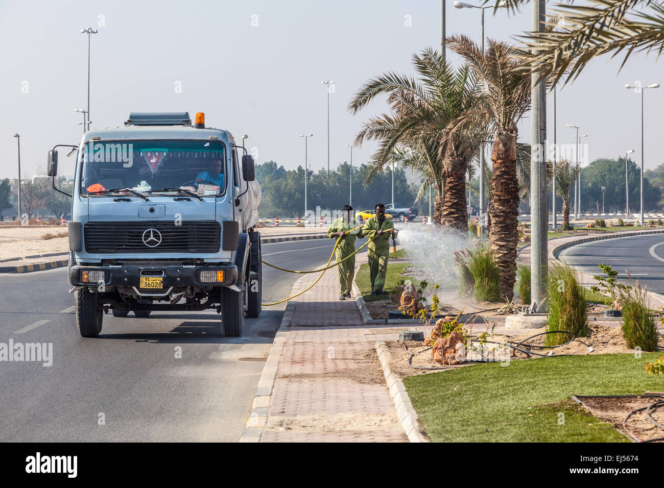 Kuwait transport hi-res stock photography and images - Alamy