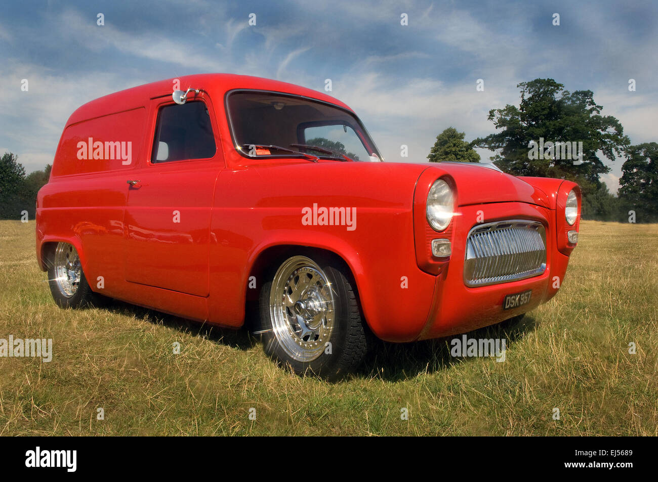 Hot rod van hi-res stock photography and images - Alamy