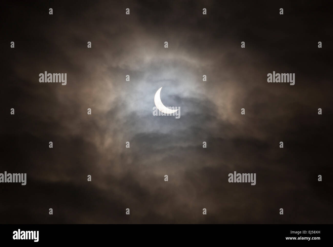Partial Solar Eclipse 2015 viewed from Birmingham, England, Uk Stock ...