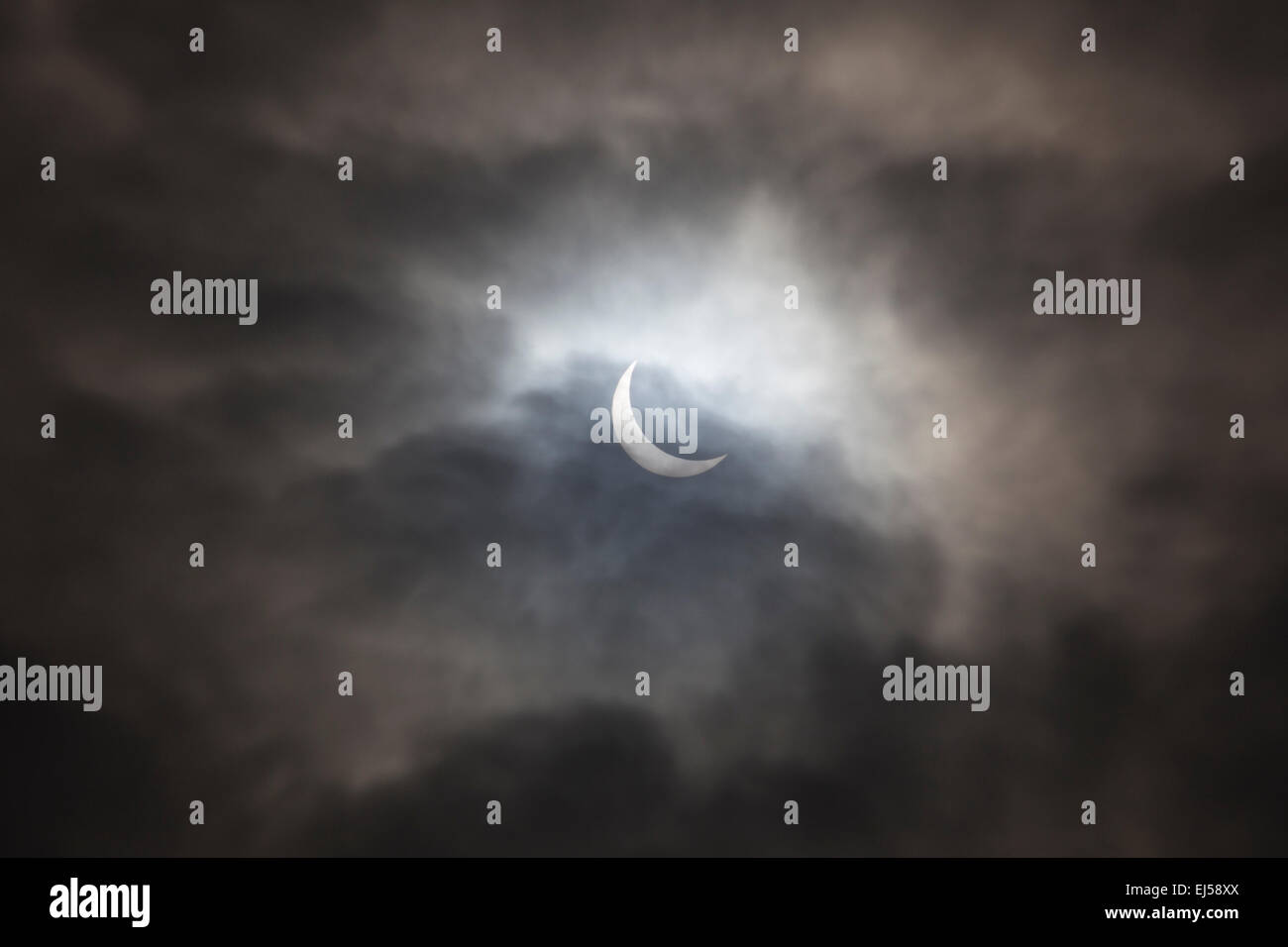 Partial Solar Eclipse 2015 viewed from Birmingham, England, Uk Stock ...