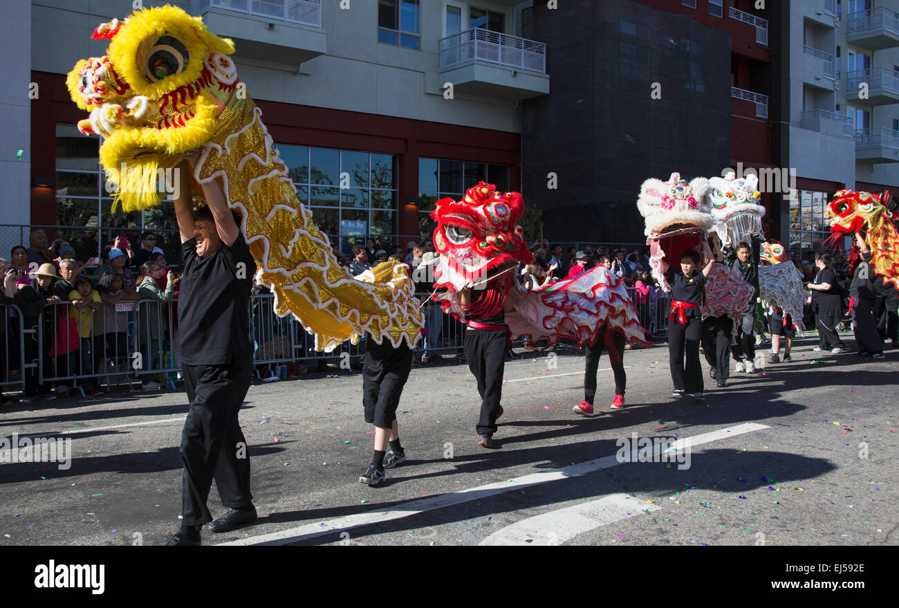Dragon parade chinese new year hi-res stock photography and images - Alamy