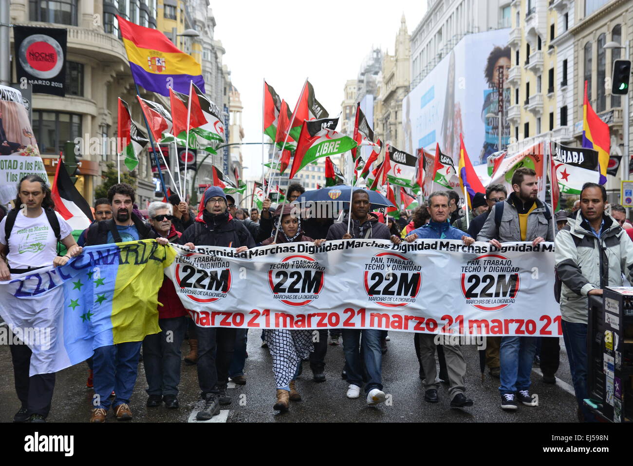 Madrid, Spain. 21st Mar, 2015. Saharawi protesters join the march in ...