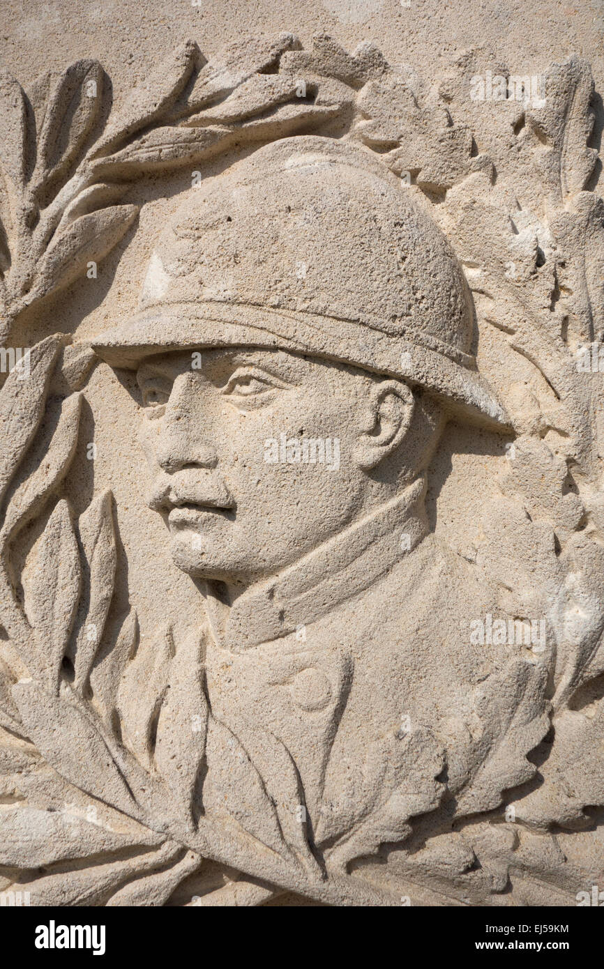 Normandy memorials hi-res stock photography and images - Alamy