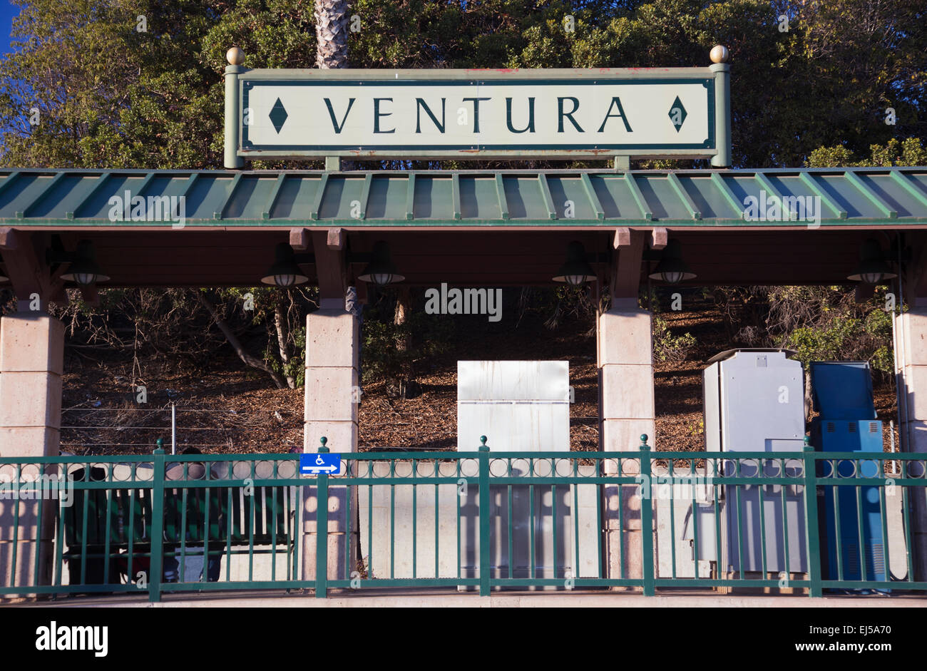 Amtrak train stop, Ventura, California, USA Stock Photo - Alamy Amtrak train stop, Ventura, California, USA Stock Photo - Alamy