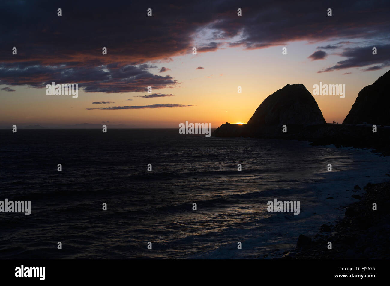 Sunset at Point Mugu, Pacific Ocean, Malibu, Los Angeles, California ...