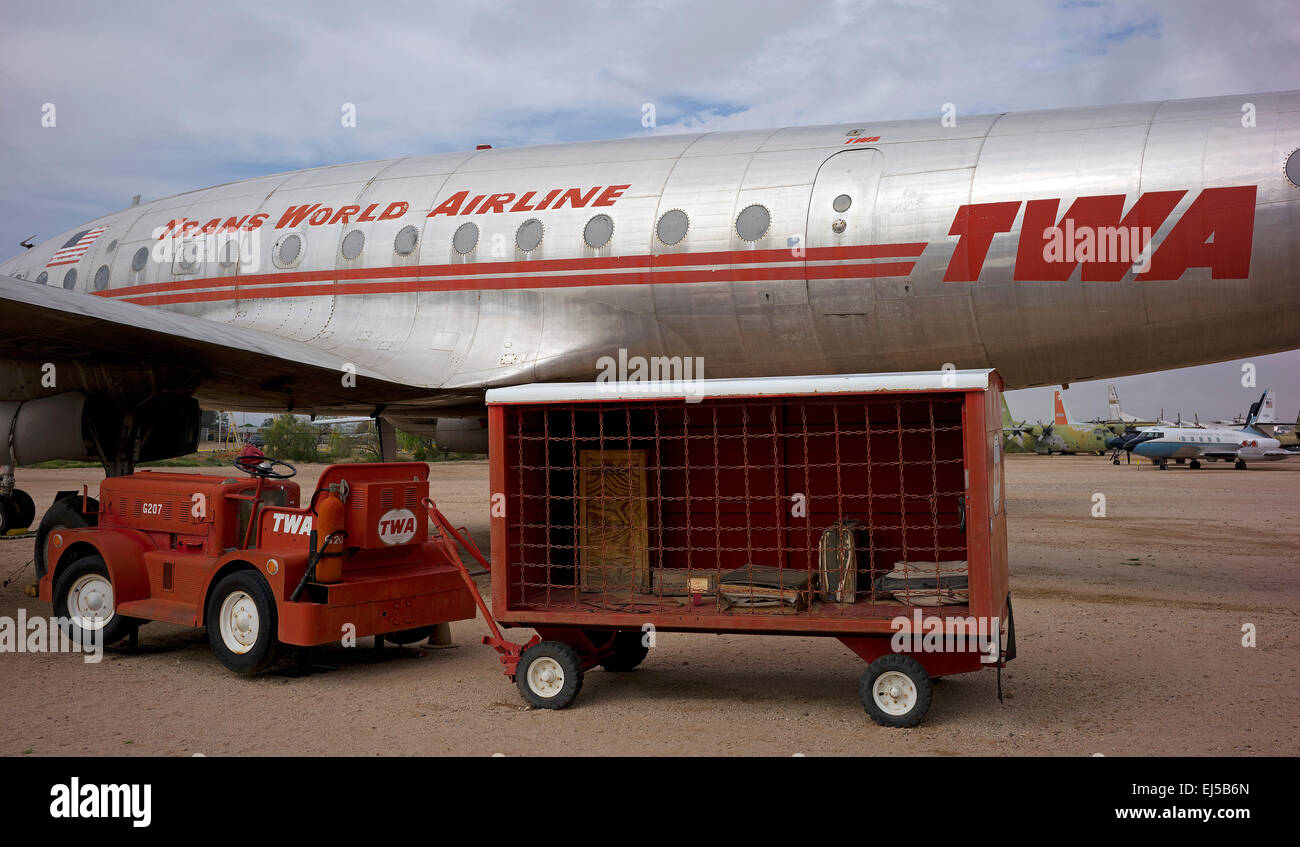 Lockheed L-049 Constellation TWA Stock Photo - Alamy