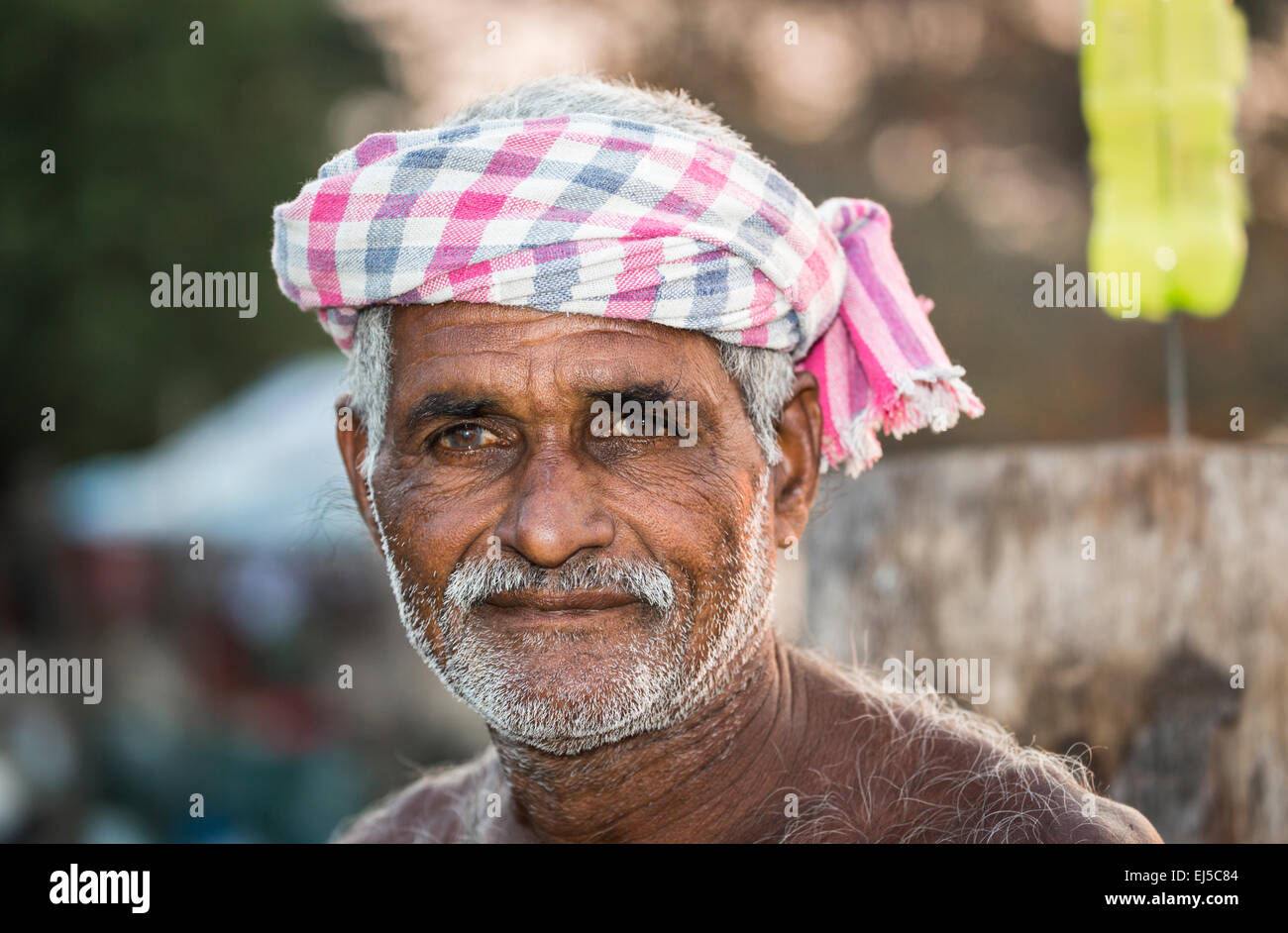 Kerala old age man hi-res stock photography and images - Alamy