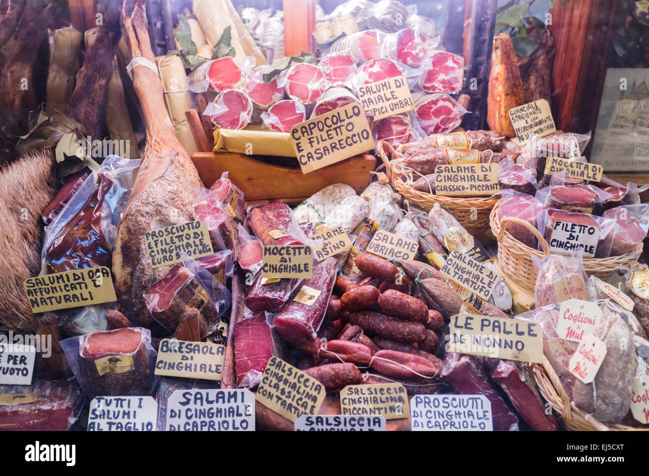 Italian meats hi-res stock photography and images - Alamy