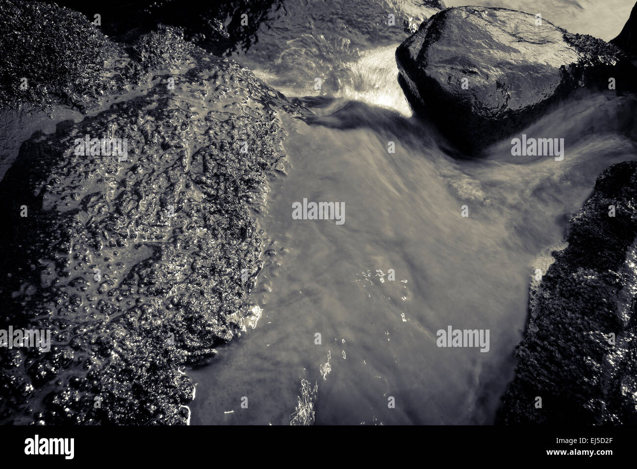 Water stream and waterfall hi-res stock photography and images - Alamy