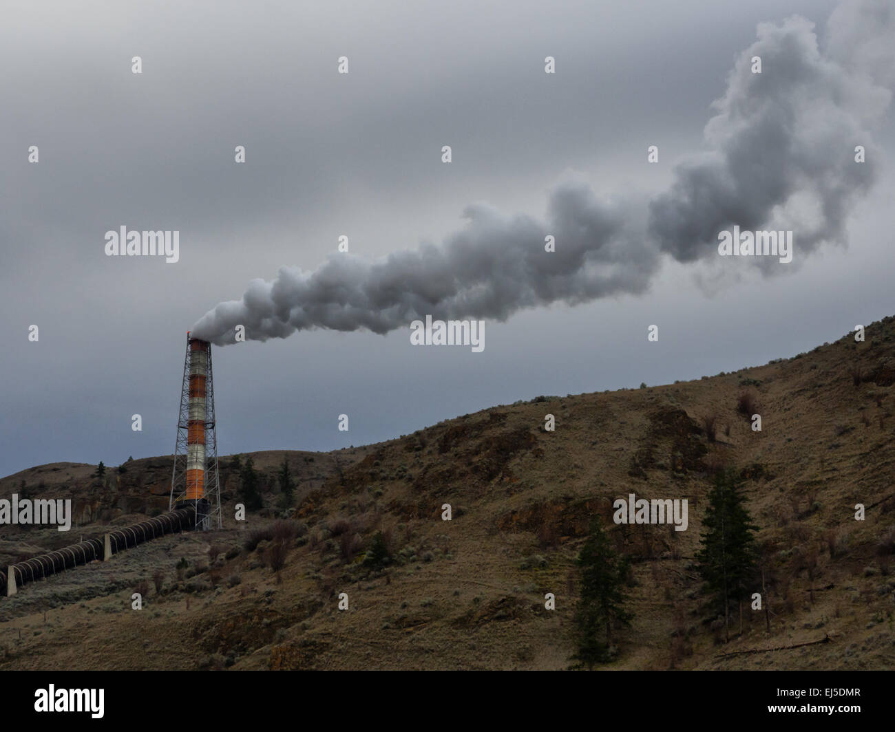 Smokestack plume hi-res stock photography and images - Alamy