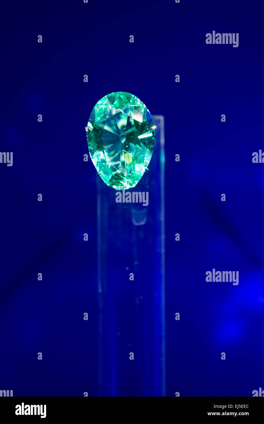 Big hole diamond mine museum hi-res stock photography and images - Alamy