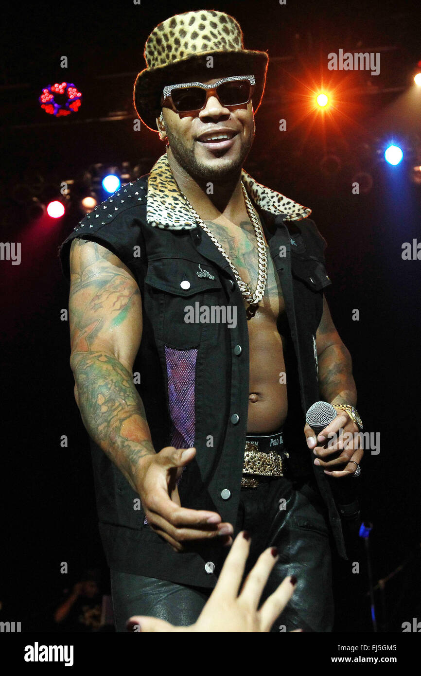 Flo Rida performs a private show at Hard Rock Live on his 35th birthday ...